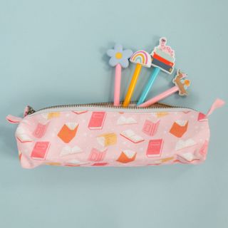 Book Stack Weekly Notepad - Pippi Post